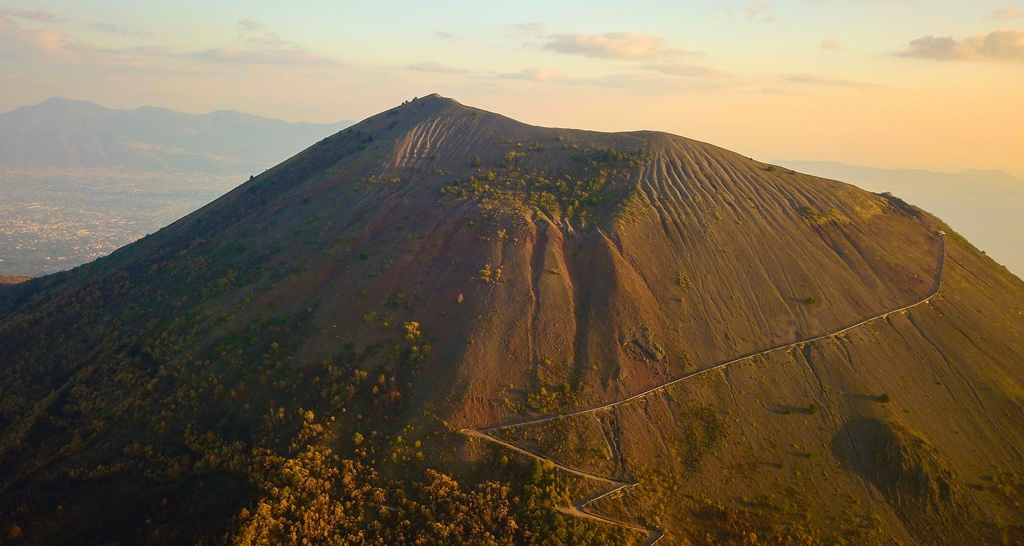 Touring Mount Vesuvius - Hiking Tips & Directions • Approach Guides